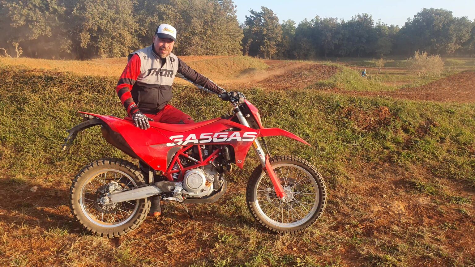 GasGas ES 700: vsestranski enduro – test - www.motoavantura.si