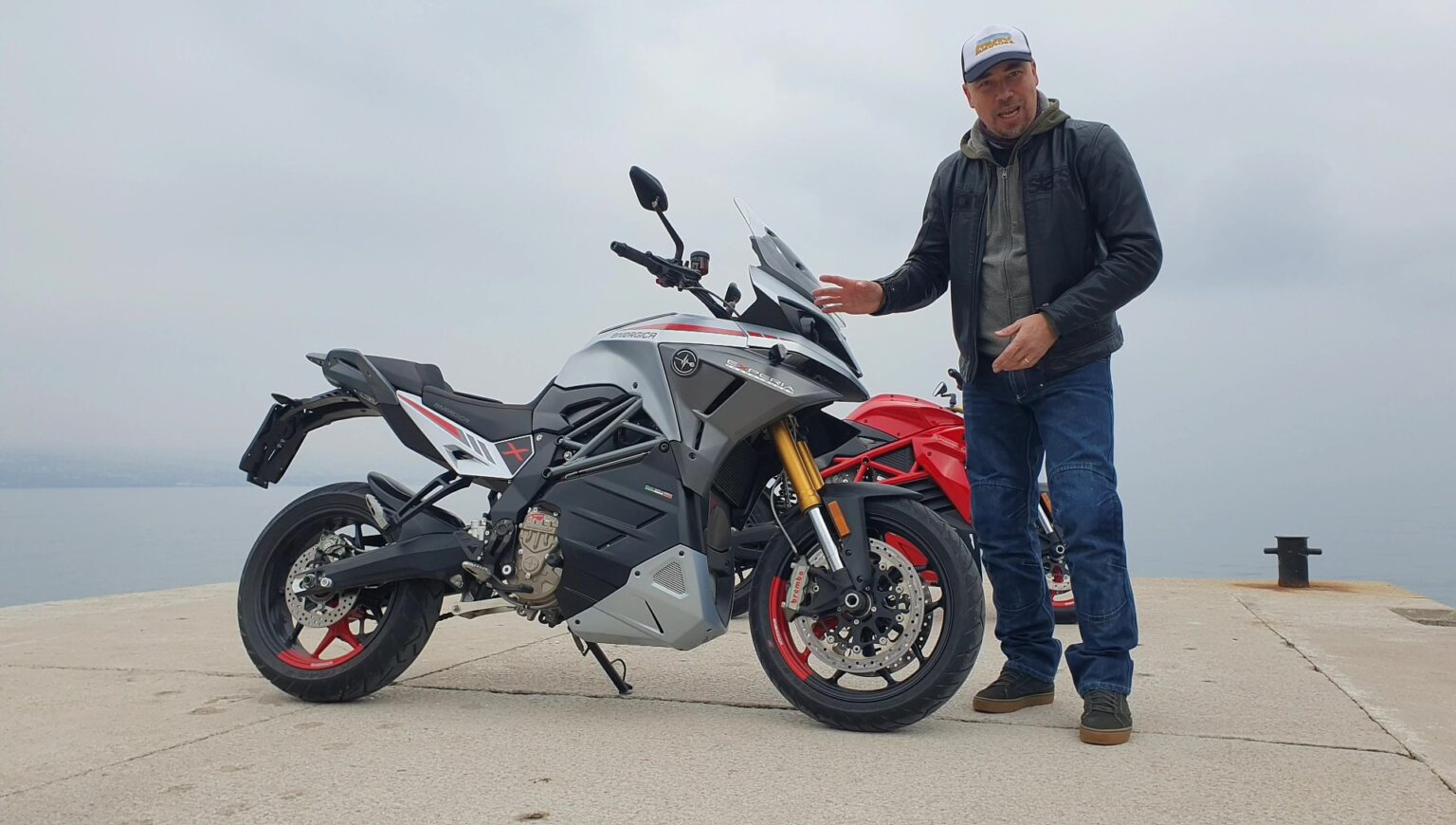 Kratek test: Energica Experia in Eva Ribelle RS - www.motoavantura.si